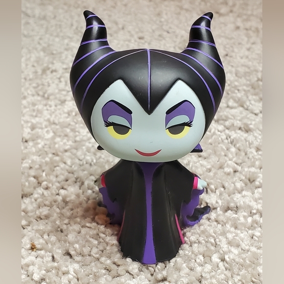 Funko | Toys | Funko Maleficent Blind Box Figurine 26 Disney Mystery ...